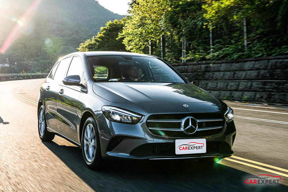 全面進化的家庭號運動小車，Mercedes-Benz B200試駕 | 汽車專家