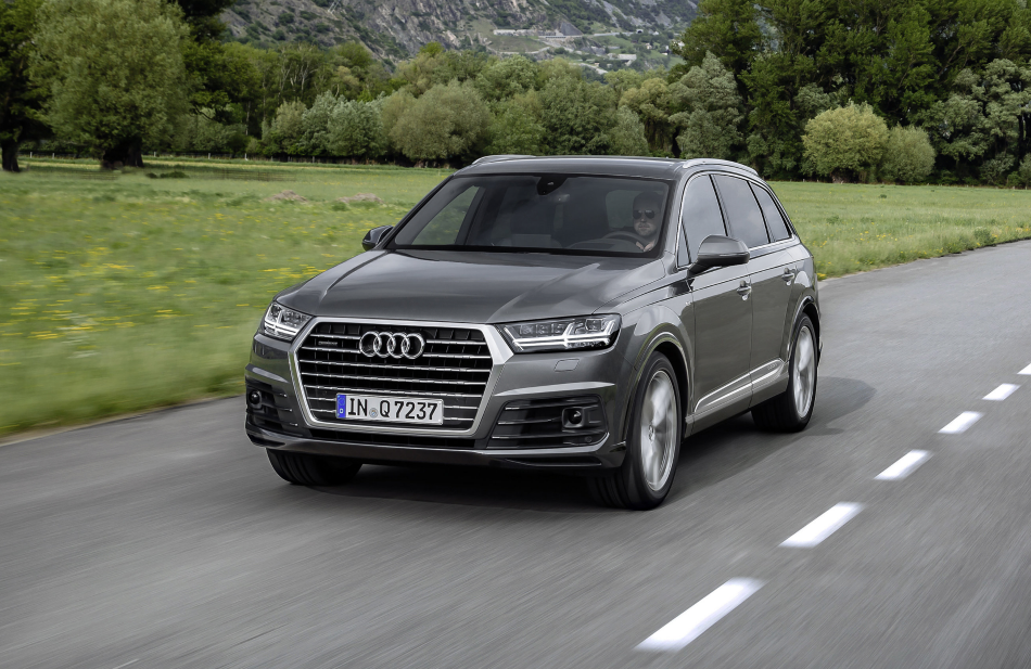 Audi Q7 S line 進化版 324 萬限量登場，搭載四輪主動轉向、運動化外觀套件與升級 20 吋專屬鋁圈 | 汽車專家